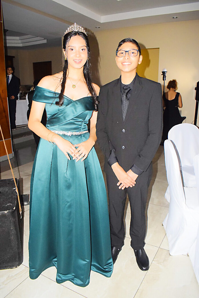 La época primaveral llegó para Karla Daniela