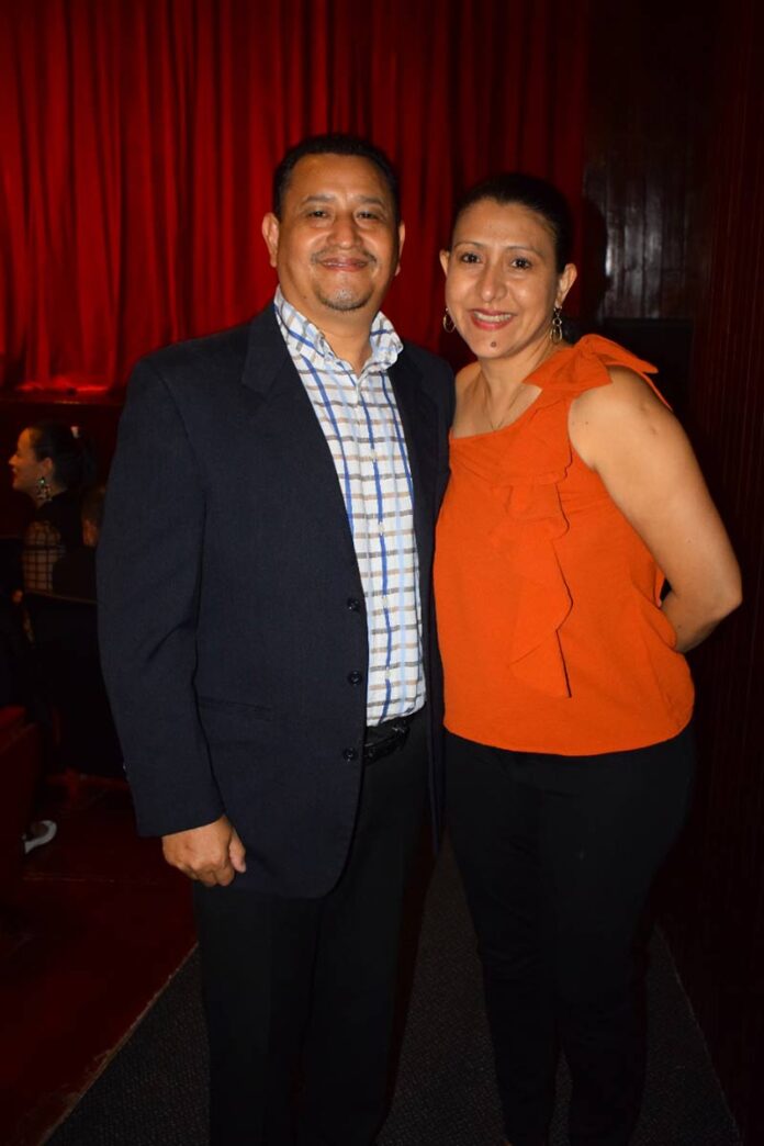 Marta Lidia Cantillano, con “Esencia de Mujer”