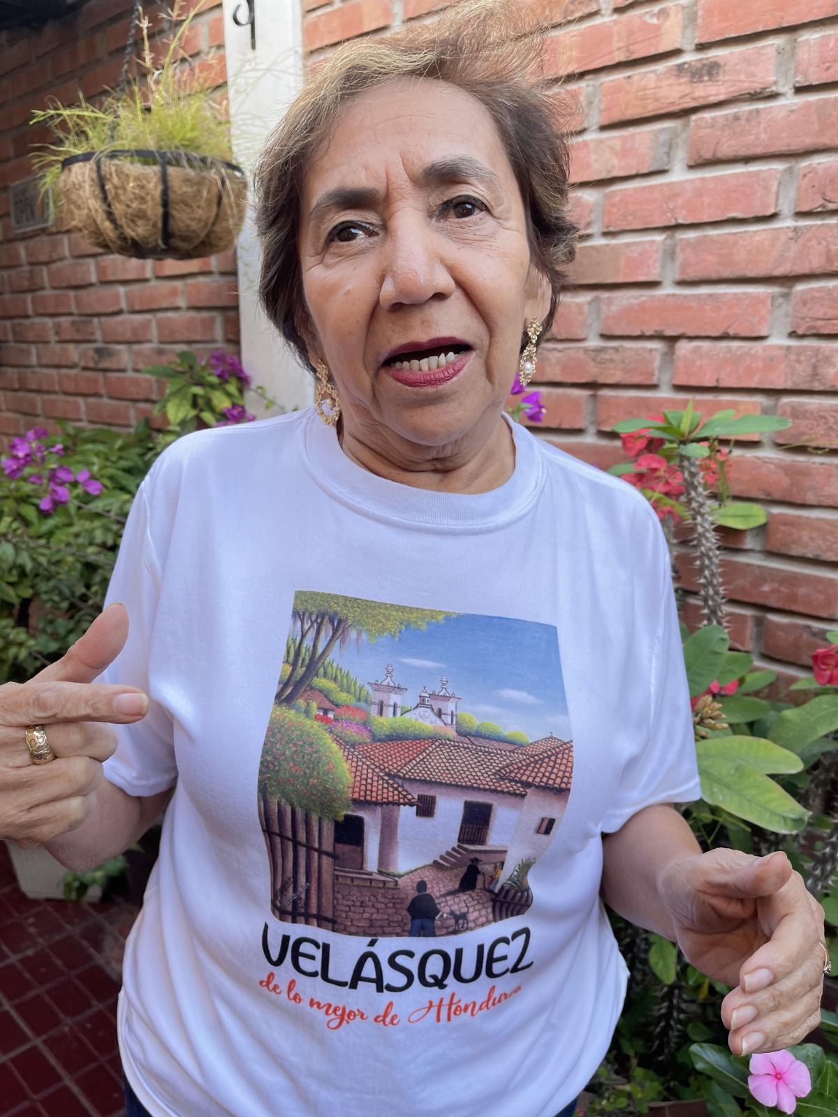 Proponen un museo para la obra del laureado pintor hondureño J. A ...