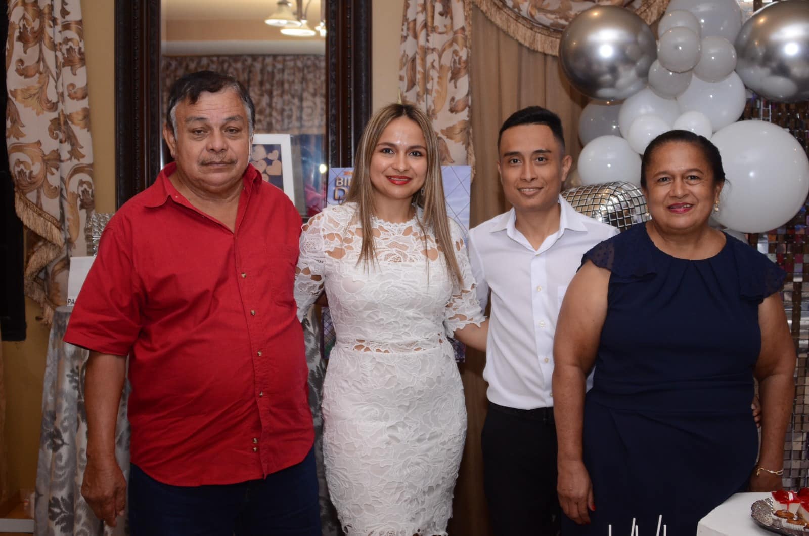 Hillary disfrutó sus “Sweet eighteen”