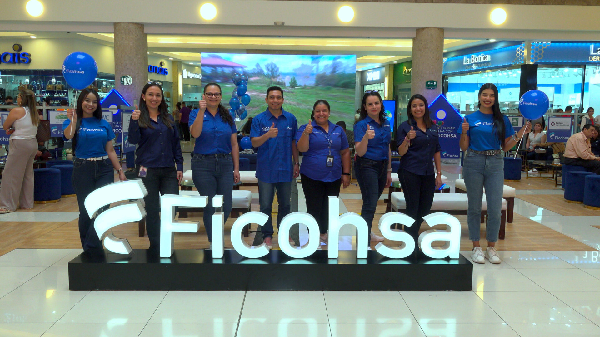 Ficohsa anuncia campaña “Queremos que seas dueño de toda tu casa”