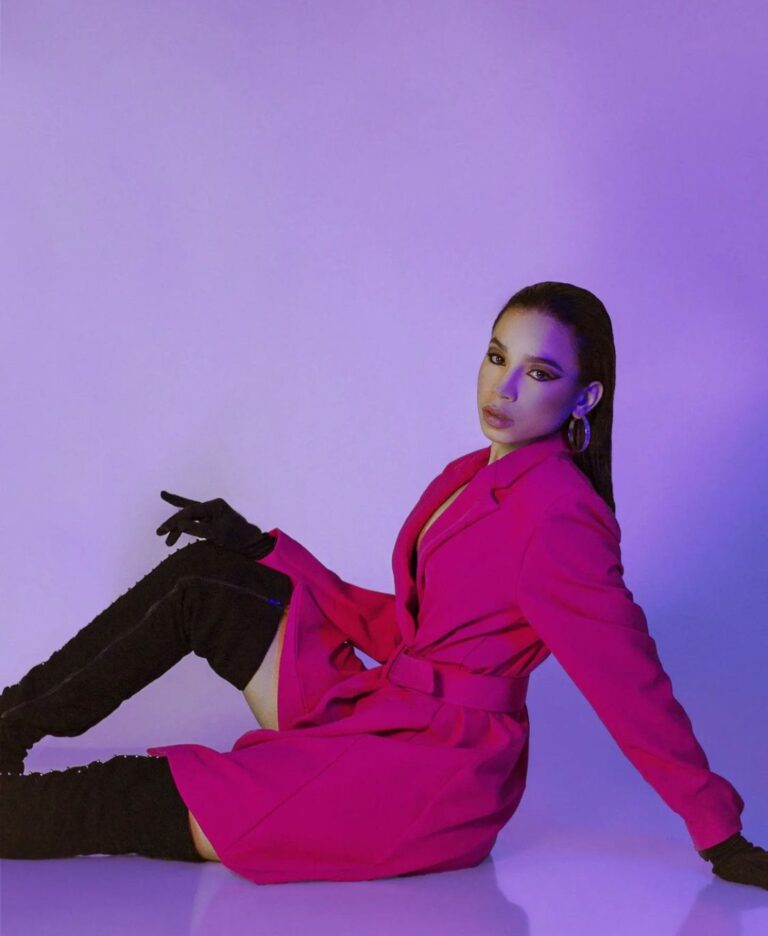 Angie Flores cantará en la final del Miss Honduras Universo 24
