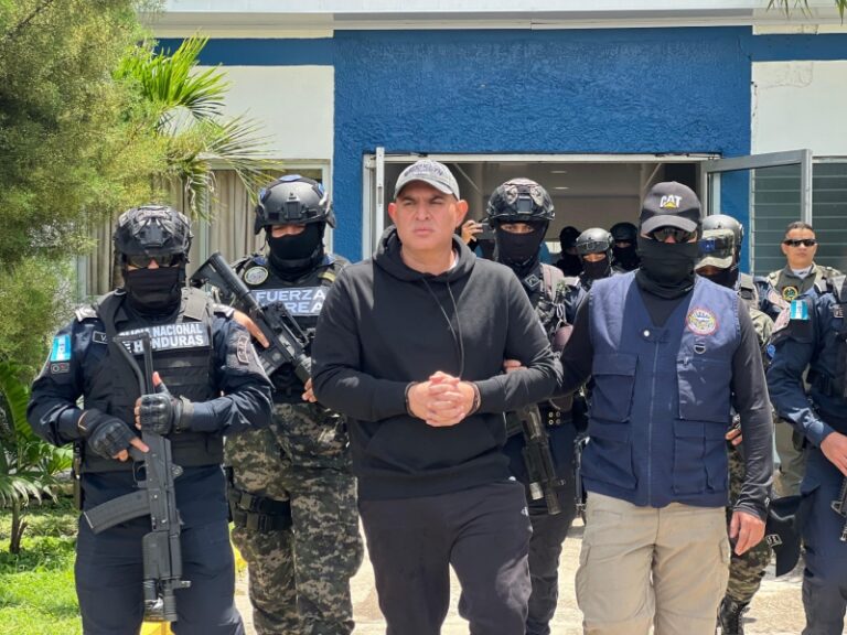 Mario José Cálix, alias "Cubeta" es extraditado a EEUU