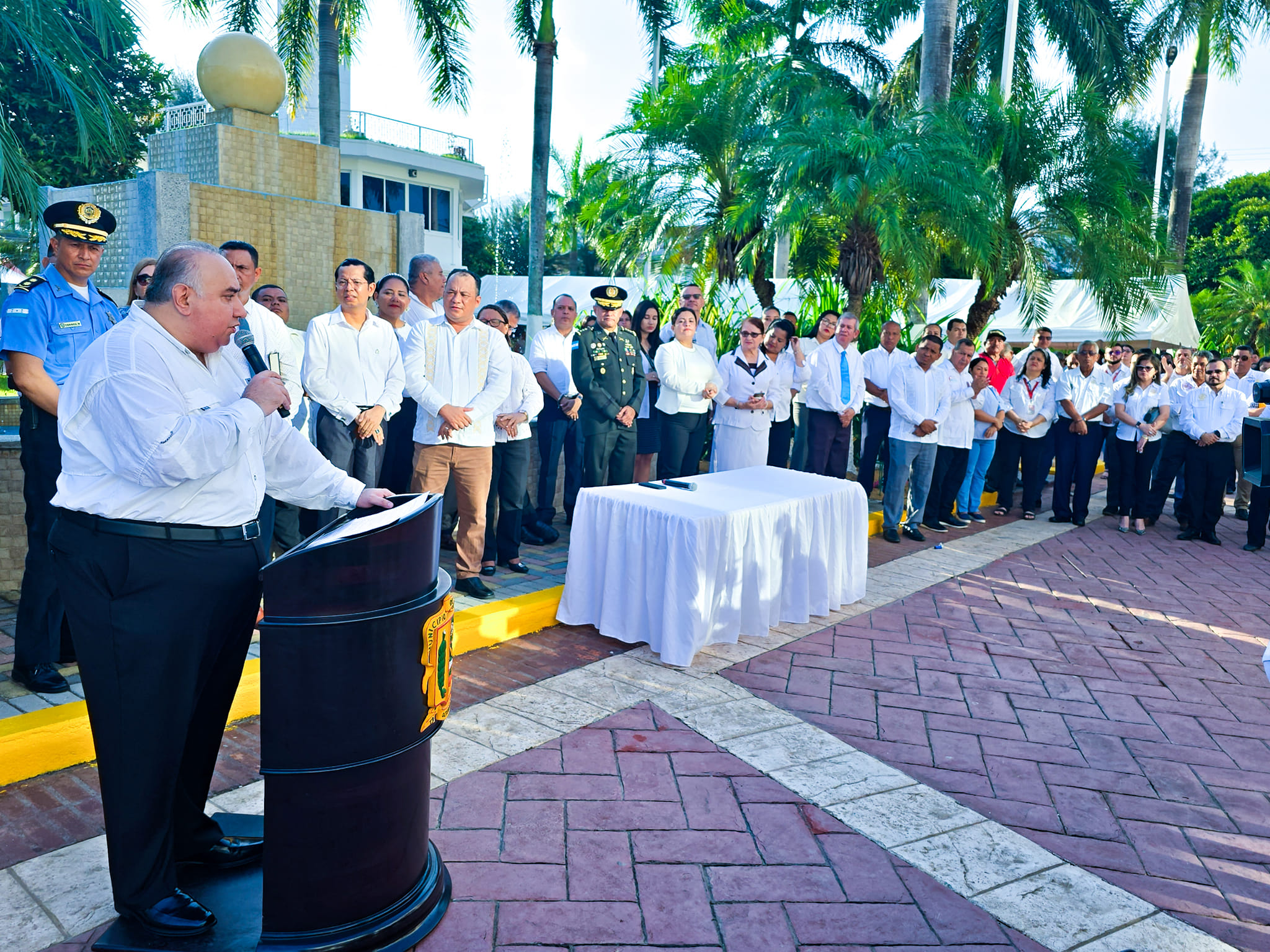 Con gran fervor El Progreso inaugura las fiestas patrias