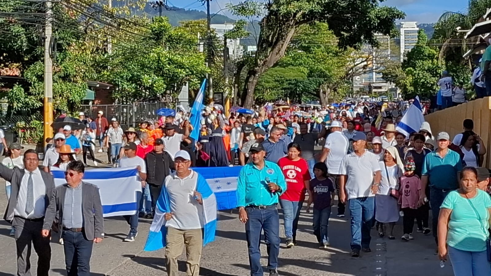 Confraternidad Evangélica de Honduras realiza marcha por la paz