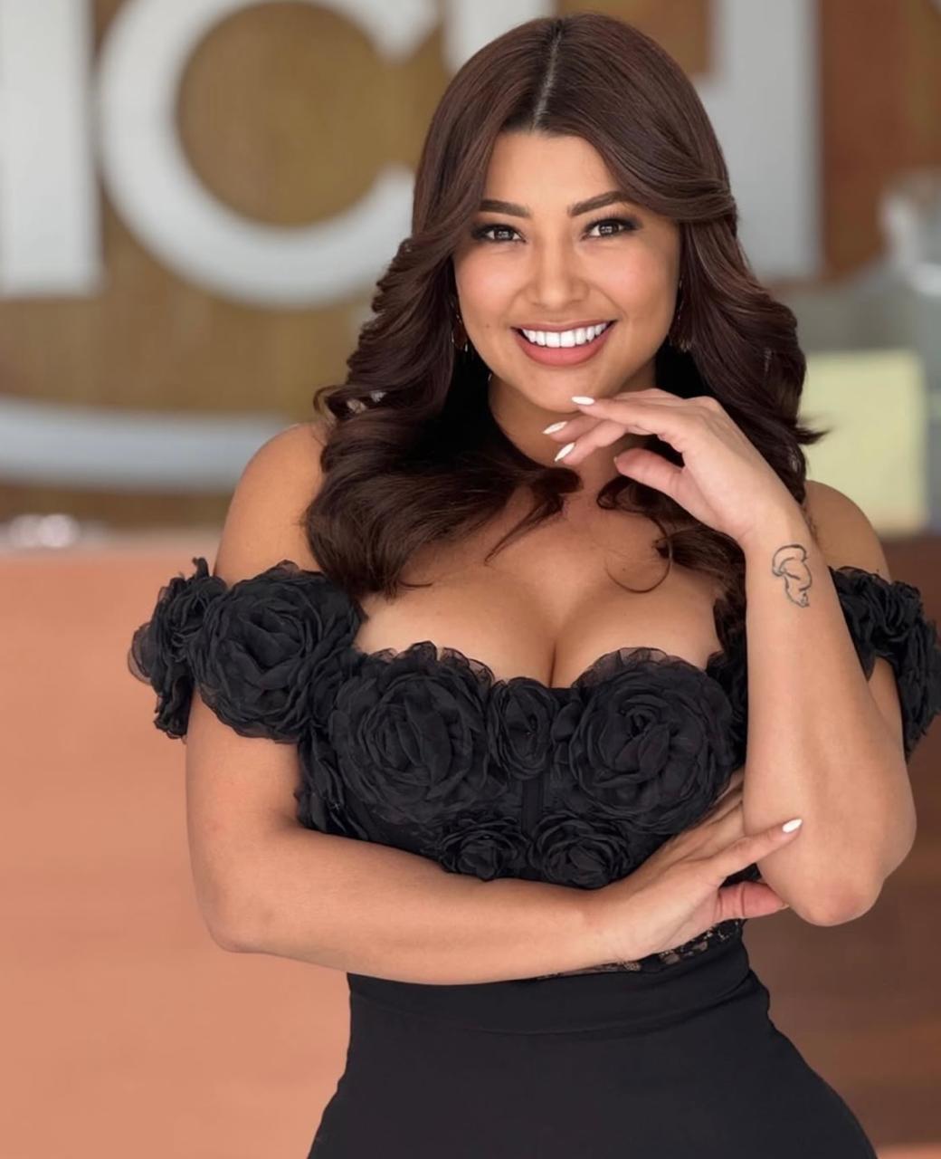 Milagro Flores lanza dardo a premios Extra, y Loren Mercadal responde