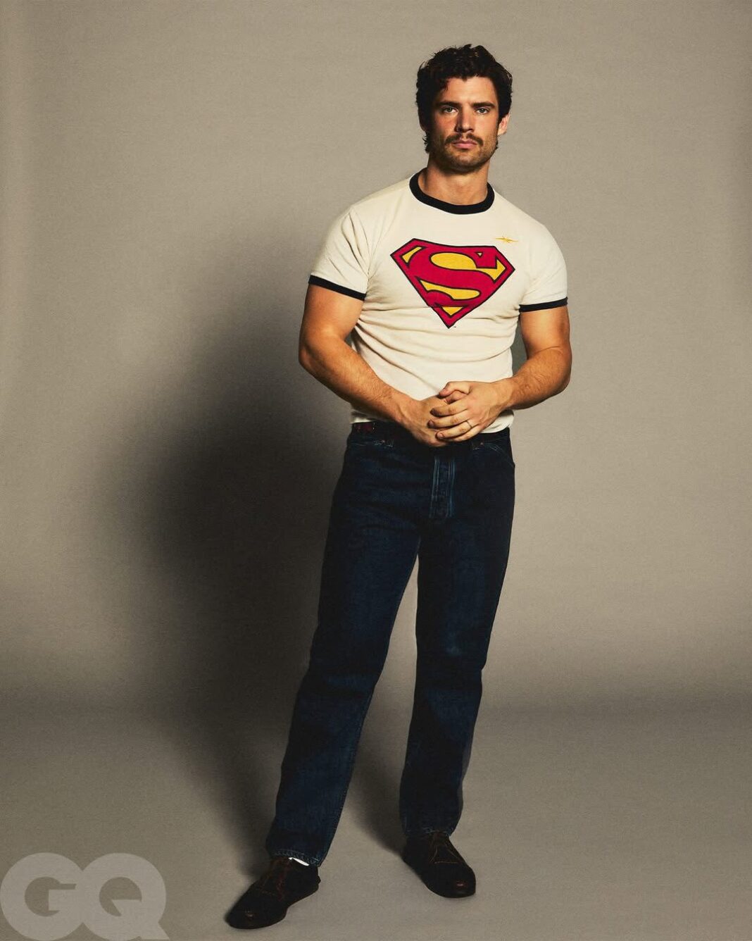 David Corenswet “El nuevo Superman” posa para importante revista