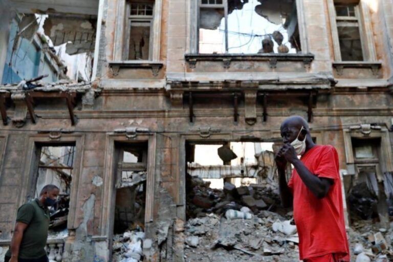 Se derrumba edificio en La Habana Vieja