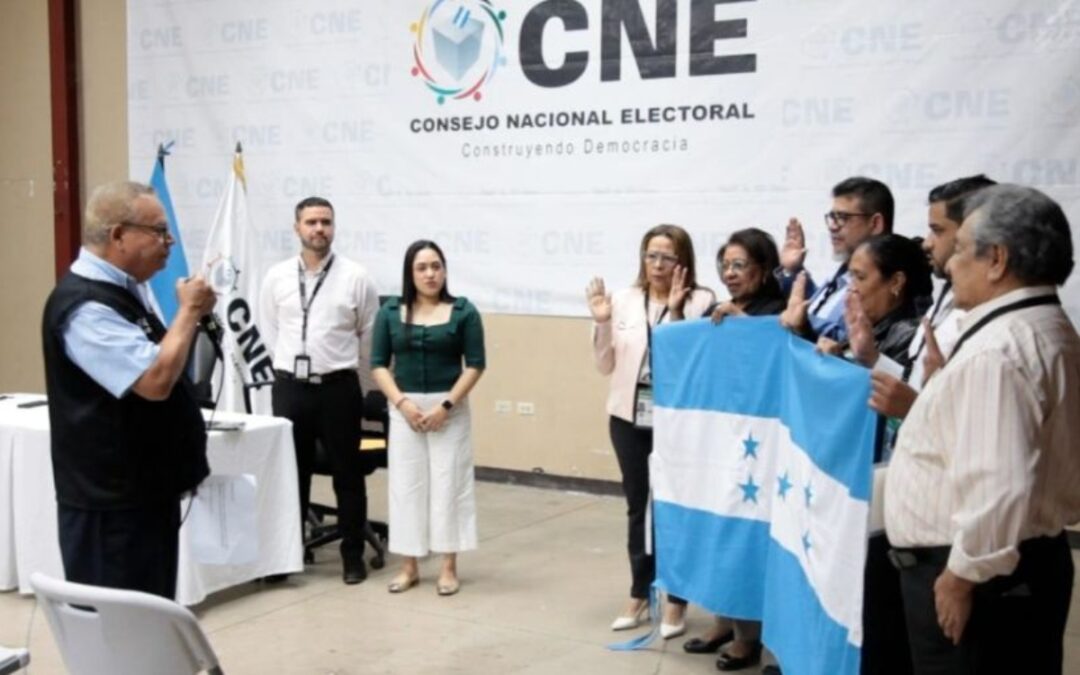 CNE juramenta Consejos Electorales en los 18 departamentos