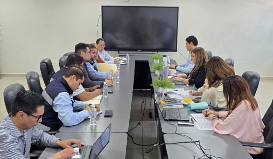 CNE mantiene diálogo con empresa adjudicada al transporte electoral