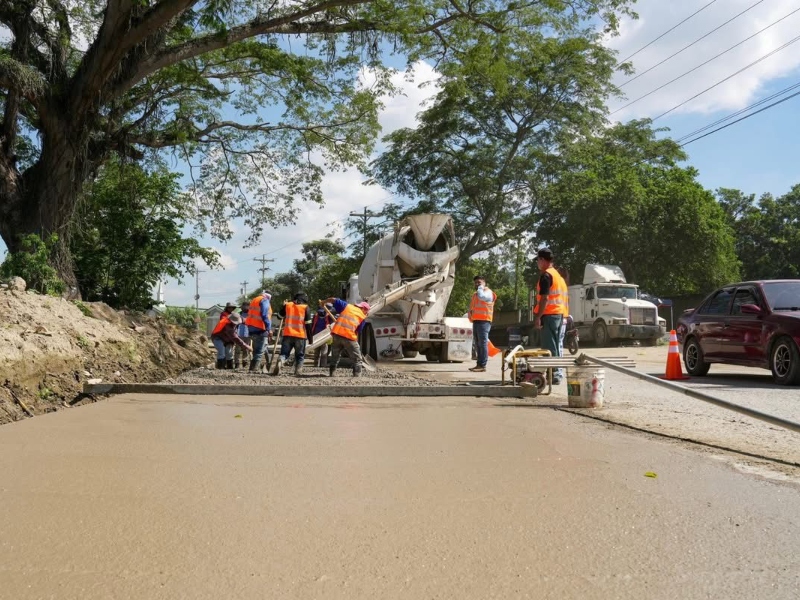 Avanza proyecto de pavimentación de trocha oeste acceso a Los Cármenes