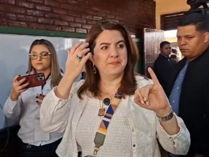 Cossette López: "Honduras ya voté, voten ustedes también"