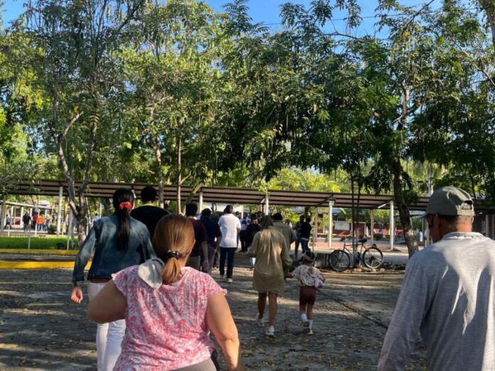 Con una hora de retraso abren centros de votación en San Pedro Sula