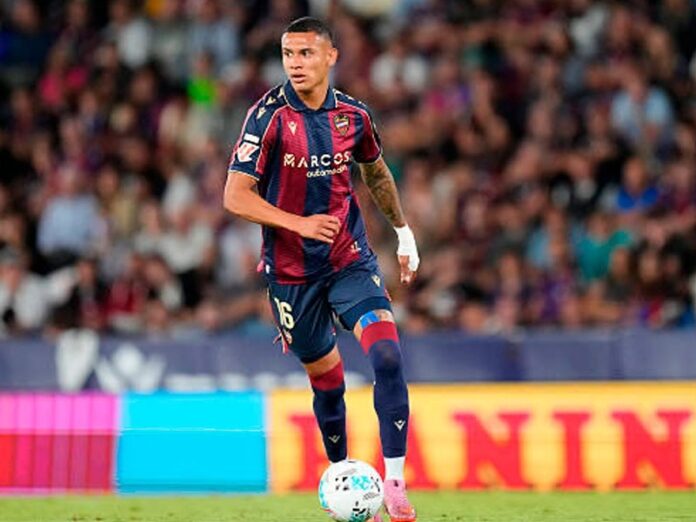 Kervin Arriaga vuelve a la acción con el Levante
