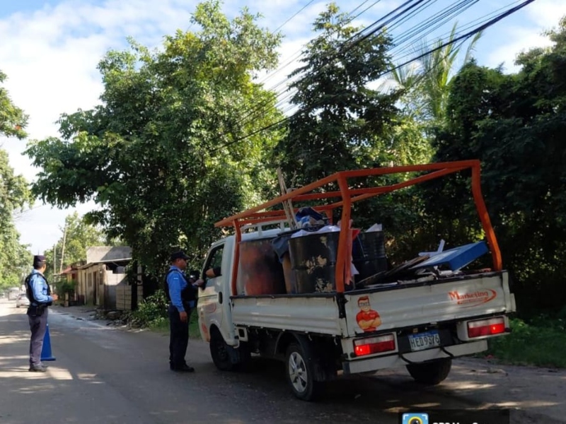 Múltiples retenes en sectores estratégicos en Rivera Hernández