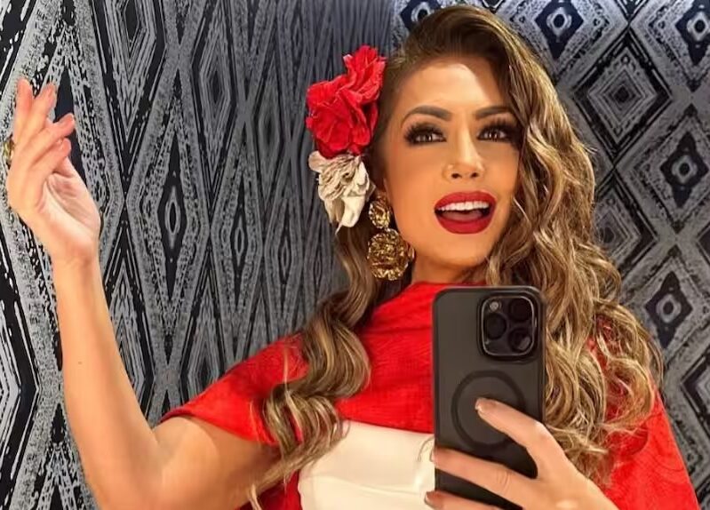 Paty Navidad presume su nueva figura tras crueles críticas por su peso