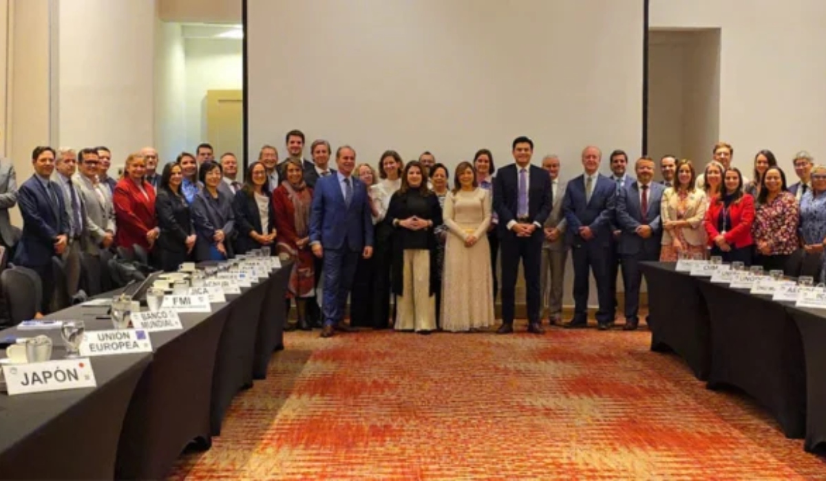 CNE sostiene reunión con G16+ para garantizar transparencia en elecciones