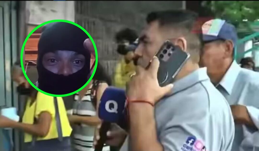 Encapuchado advierte a Carlos Posadas: "No andes humillando"